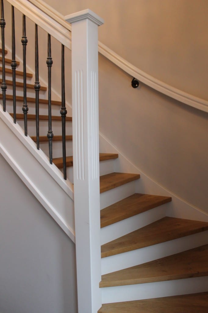 Inspiratie: atijlvolle witte trap 'Las Palmas' - De Vries Trappen